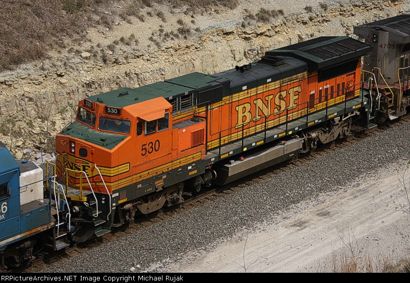 BNSF 530